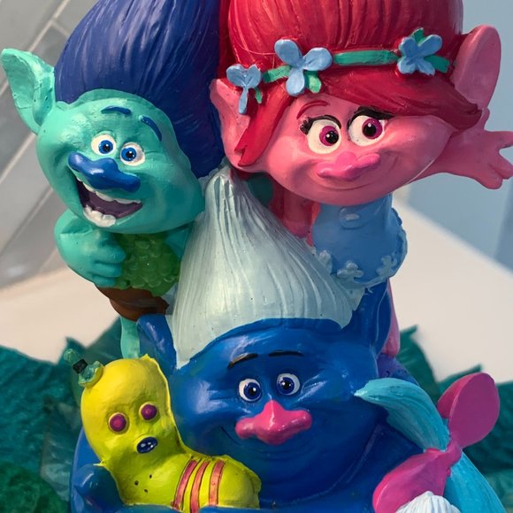 Dreamworks | Holiday | Dreamworks Trolls Happy Holidays Tall Group ...